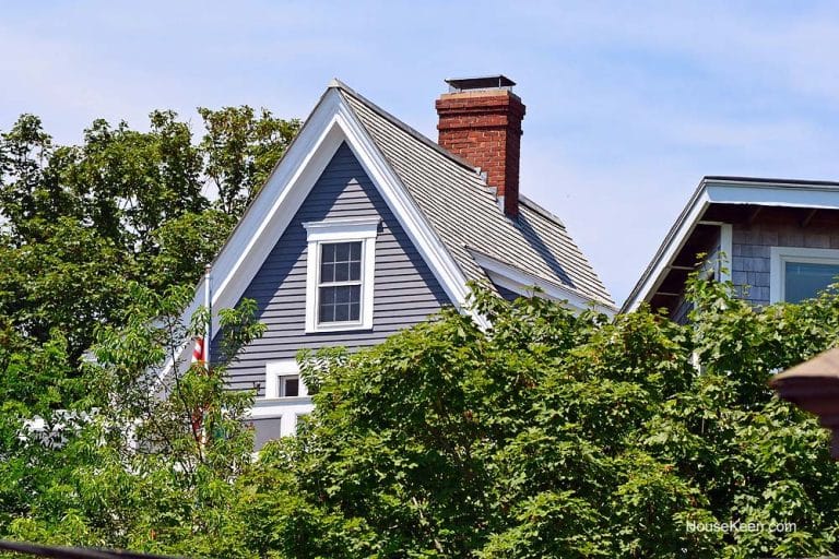 11 Small TRIANGULAR House concepts That Just Works (Pictures)