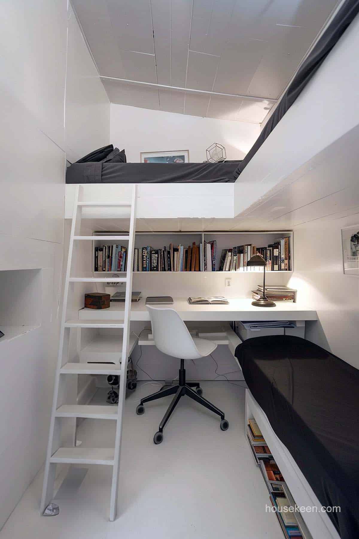 16 Great Sleeping Loft Layouts From Tiny Homes (Image Series)