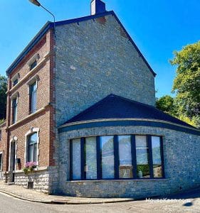 16 Old Belgian Brick Homes That Look Cute (image series)
